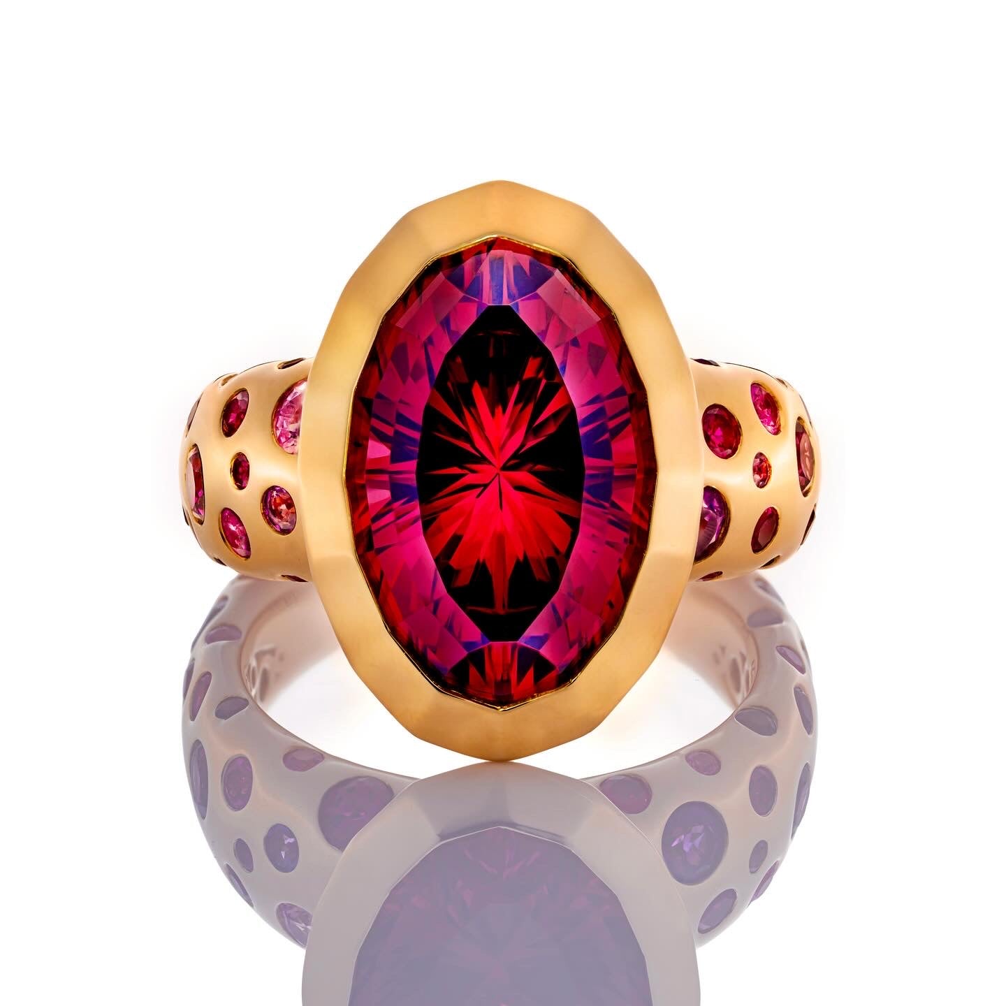 Scarlet – Women of Jewelry